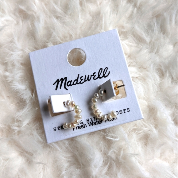 Madewell | Jewelry | Madewell Freshwater Pearl Huggie Hoop Earrings | Poshmark